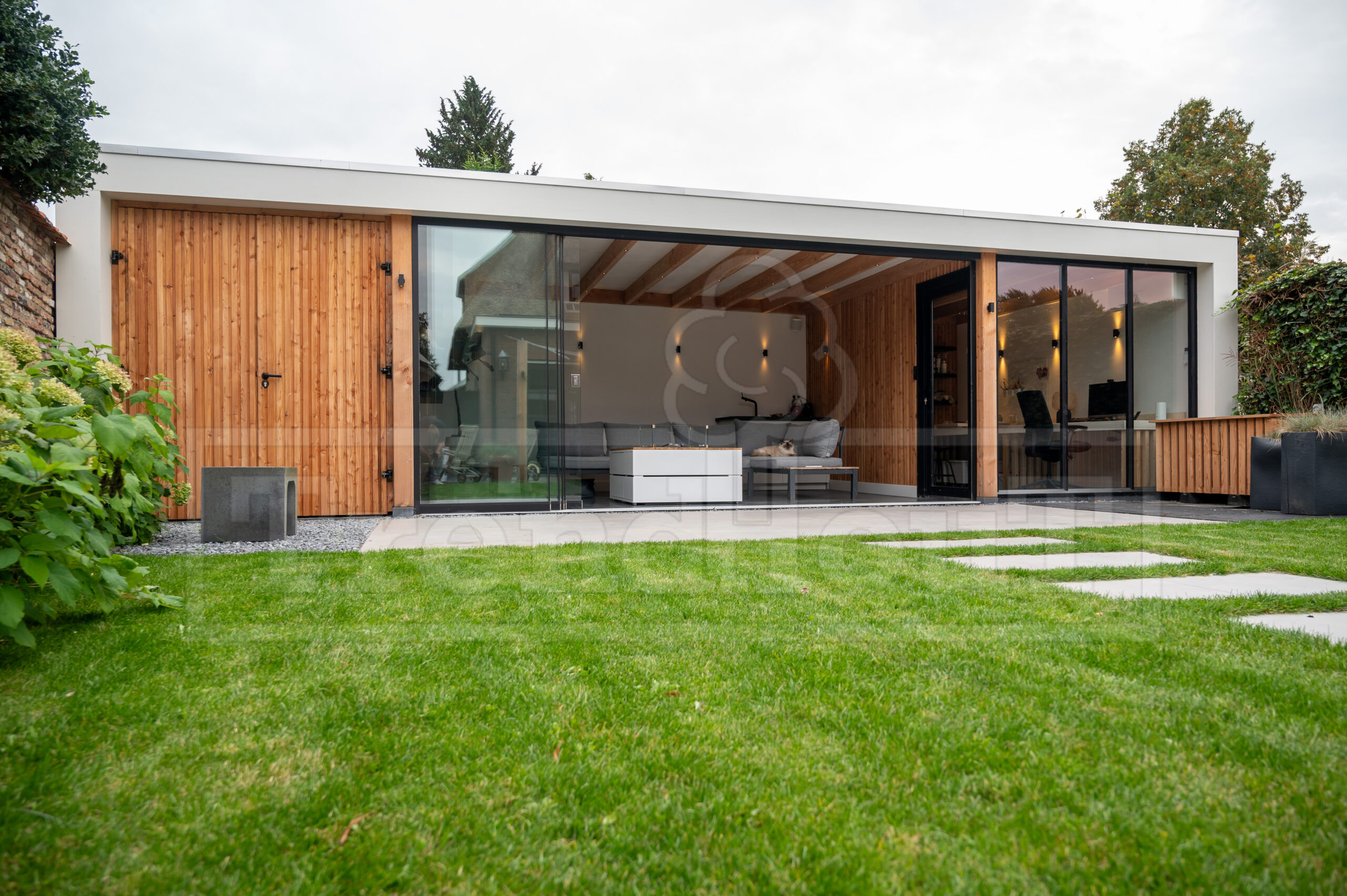 Verona 10500x4300 - Sfeervolle tuinkamer met atelier